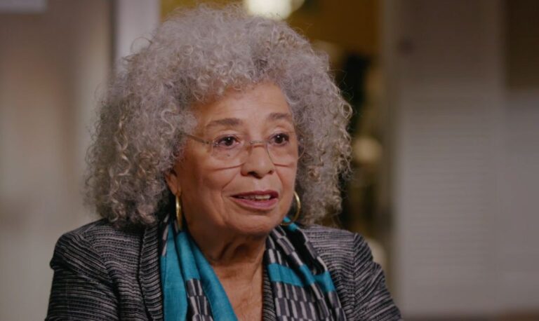 Angela Davis, Who Previously Worked With The Black Panthers, Discovers ...