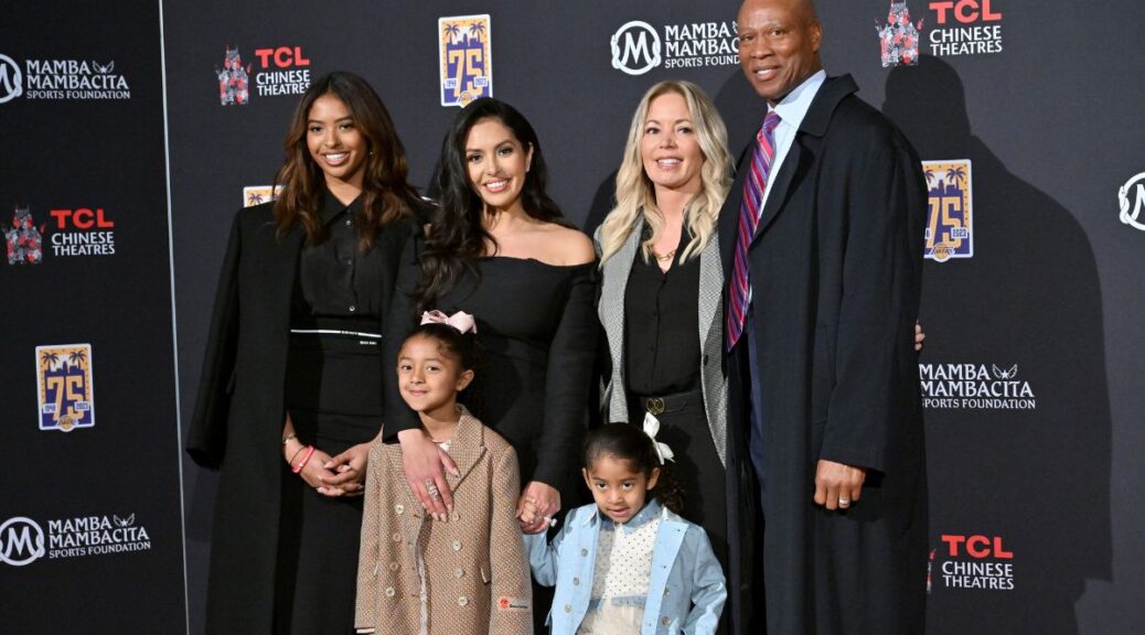 Devon Jefferson, Author at Hollywood Unlocked