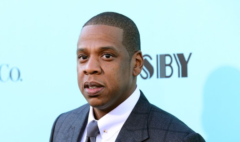 Major! Jay-Z’s Net Worth Hits $2.5 Billion • Hollywood Unlocked