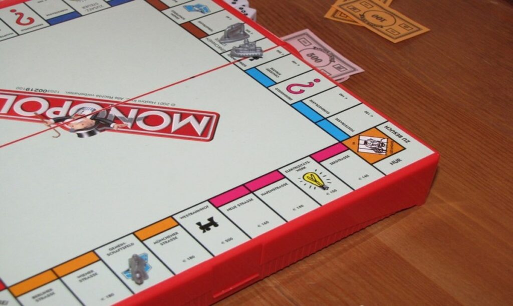 Two Men Hospitalized After Monopoly Game Ends In A Sword Fight ...