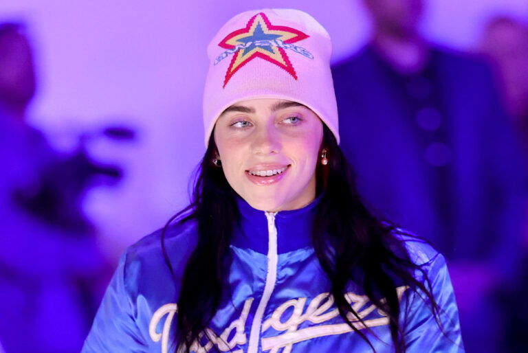Billie Eilish Confirms She Is LGBTQ+ After Fans Question Previous ...
