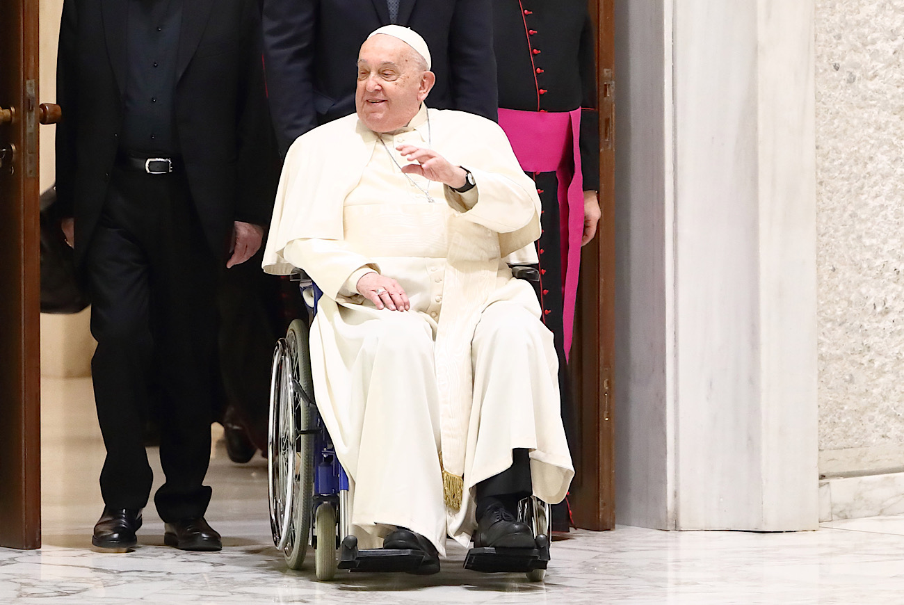 Pope Francis Shares First Message After Vatican Reveals He's Been ...