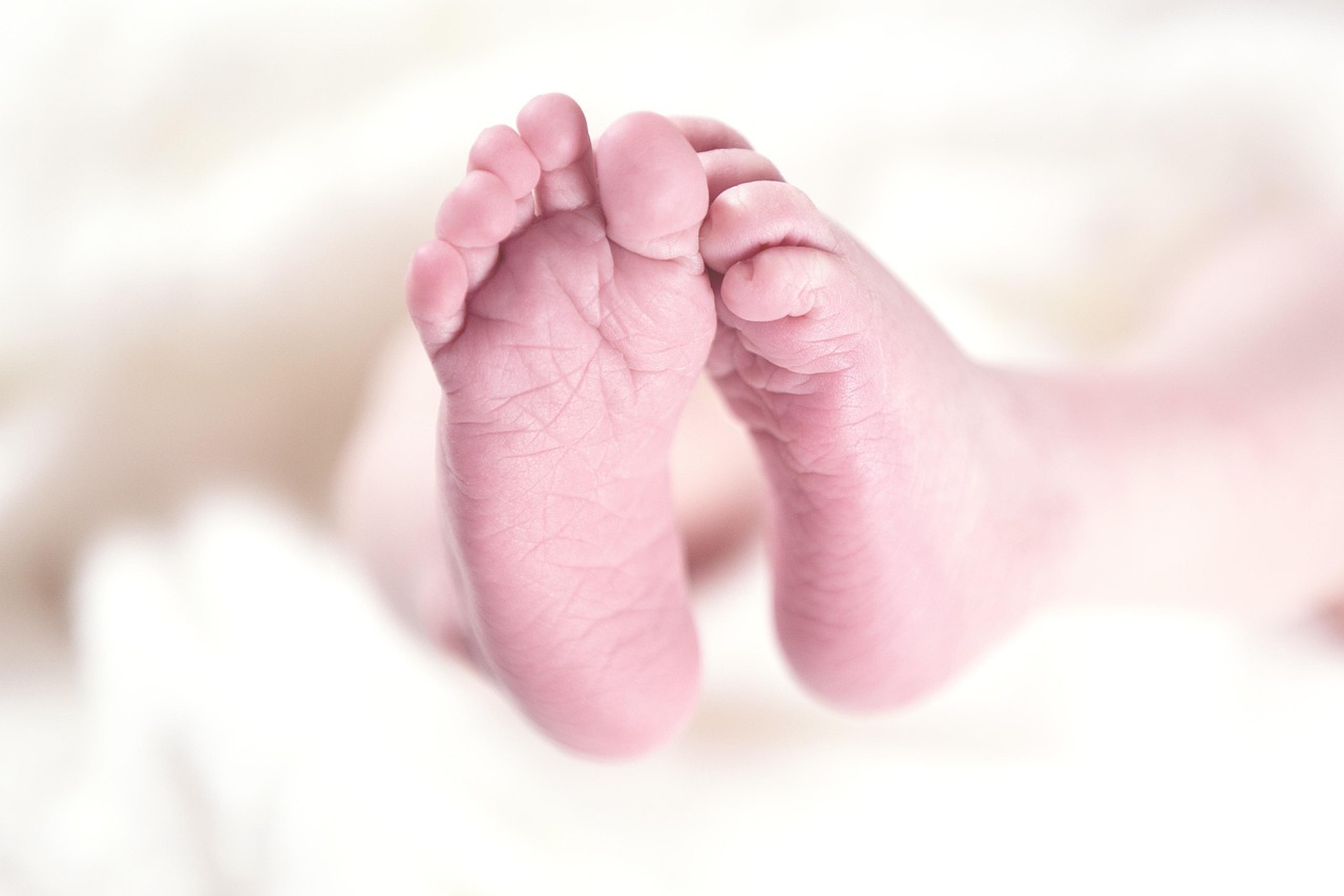 Colombian Couple Allegedly Names Baby “Chat Yipiti” — National Registry ...